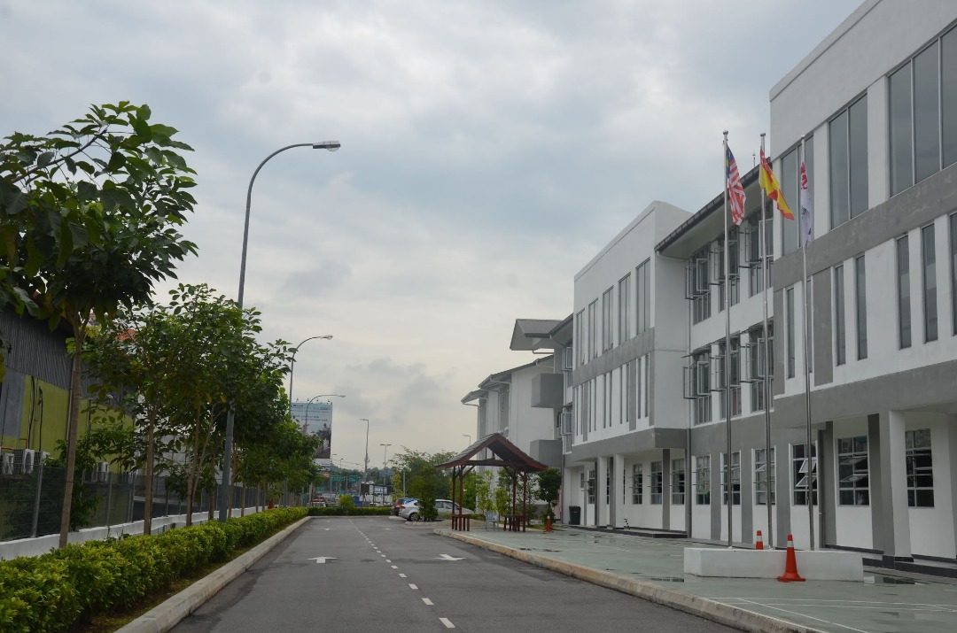 SEKOLAH BINA INSAN (SBI)